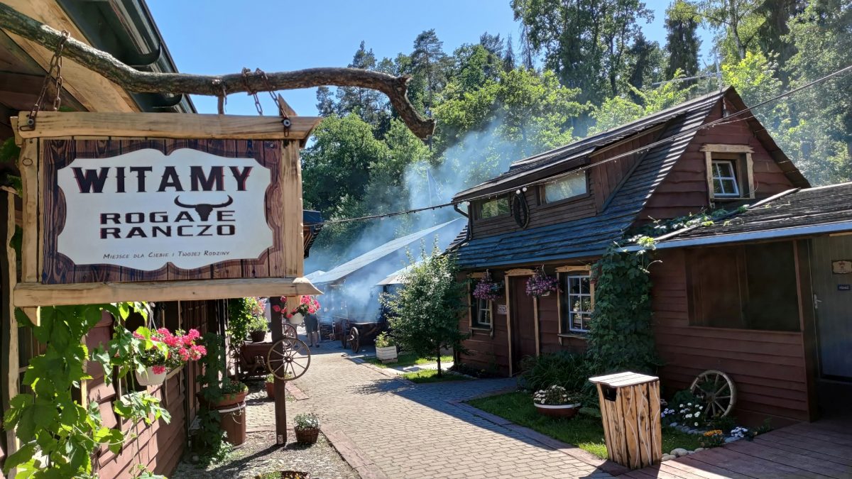 Karczma Western Rogate Ranczo - BBQ,& Bar